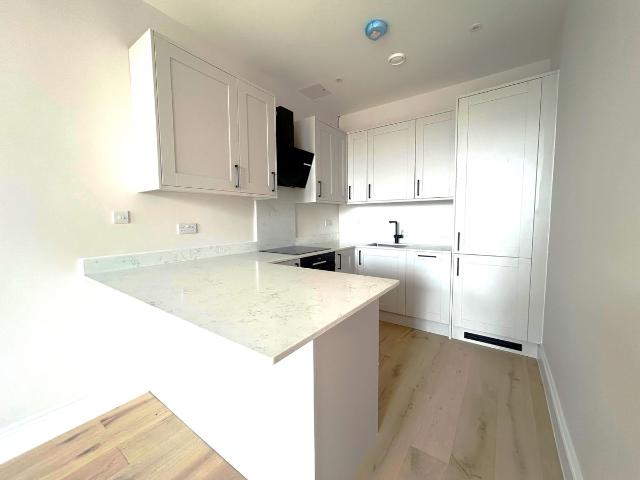 Leys Avenue, Letchworth SG6, 2 bed flat to rent, £1,595 pcm | PrimeLocation
