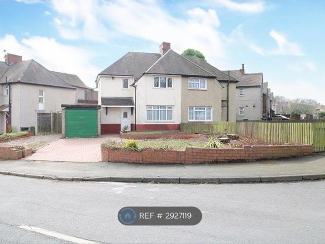 Leys Crescent, Brierley Hill DY5, 3 bed semi detached house to rent, £1,200 pcm | PrimeLocation