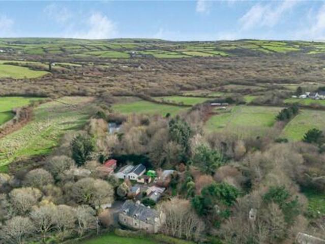 Lezerea, Porkellis, 4 Bedroom Detached