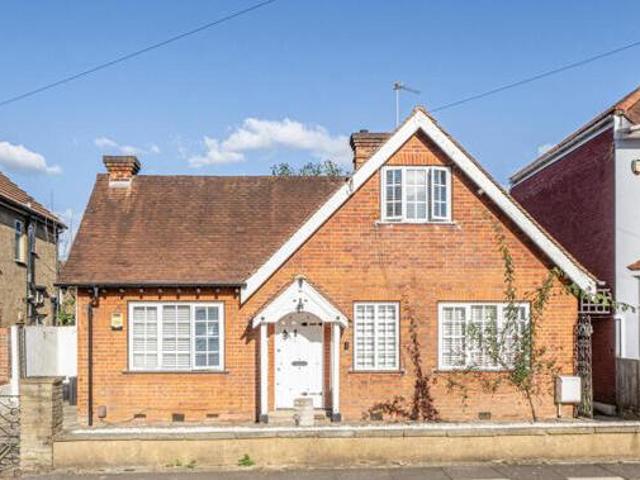 Lime Grove, Eastcote, 2 Bedroom Bungalow