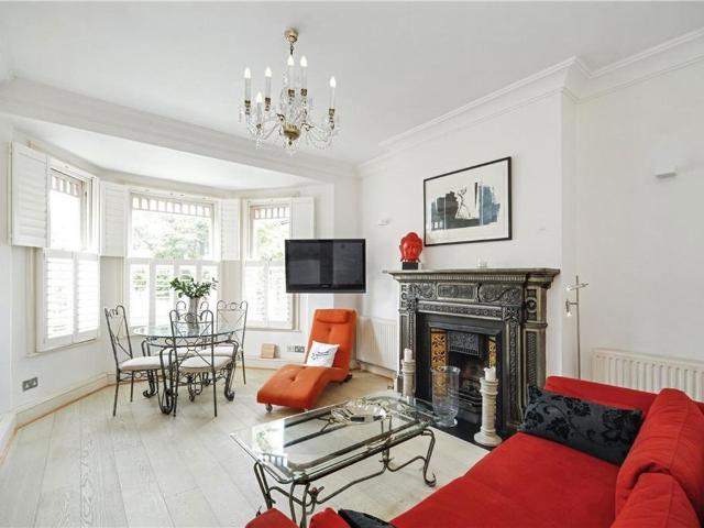 Lime Grove, London W12, 2 bed flat to rent, £2,400 pcm | PrimeLocation