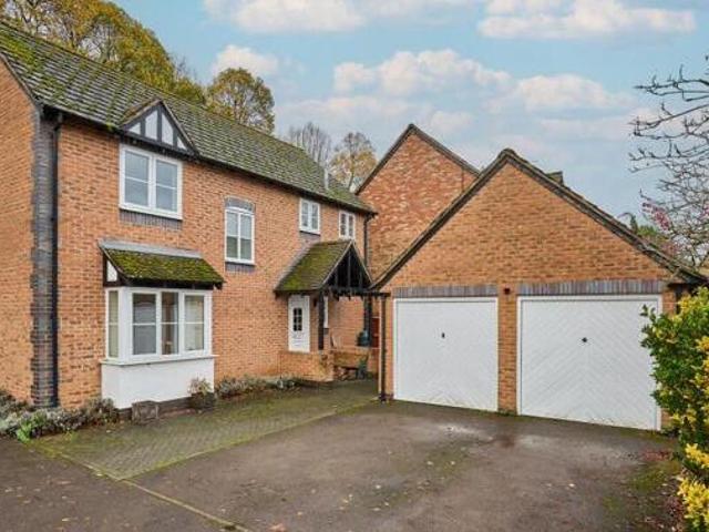 Lime Grove, Southmoor, 4 Bedroom Detached