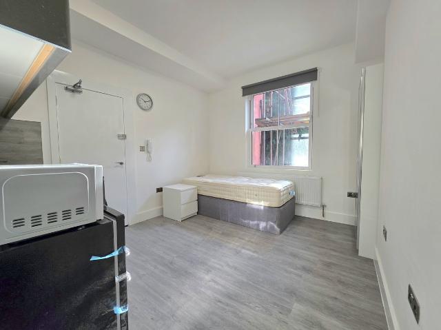 Lime Hill Road, Tunbridge Wells, Kent TN1, Studio to rent, £950 pcm | PrimeLocation