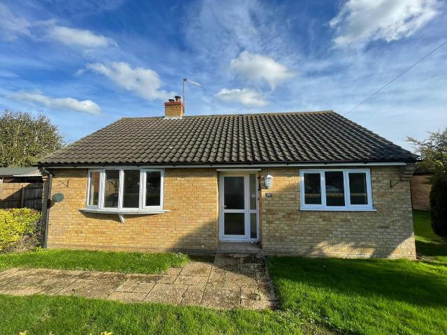Lime Tree Close, Mattishall, Dereham NR20, 3 bed bungalow to rent, £1,250 pcm | PrimeLocation