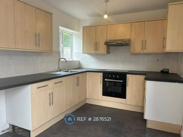 Lime Tree Crescent, Redditch B97, 3 bed semi detached house to rent, £1,295 pcm | PrimeLocation