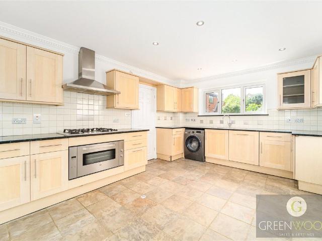 Lime Tree Avenue, Esher, Surrey KT10, 4 bed detached house to rent, £3,400 pcm | PrimeLocation