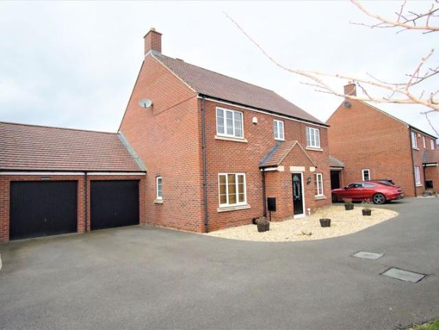 Lime Tree Avenue, Hardwicke GL2, 4 bed property to rent, £1,800 pcm | PrimeLocation