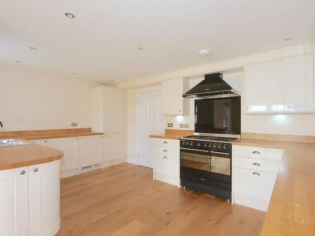 Lime Walk, Headington, Oxford OX3, 4 bed shared accommodation to rent, £3,200 pcm | PrimeLocation