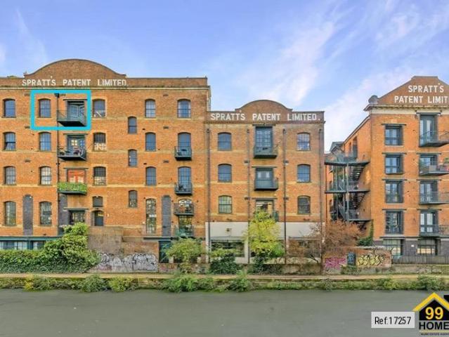 Limehouse cut, London, E14 1 bed flat to rent £2,500 pcm £577 pw