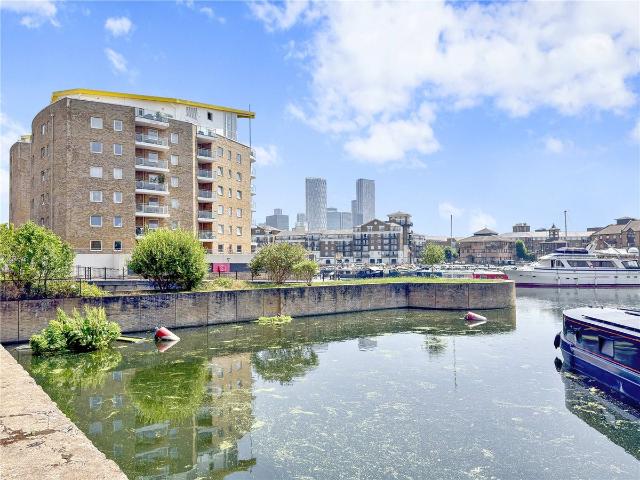 Limehouse Basin, London E14, 3 bed flat to rent, £3,095 pcm | PrimeLocation
