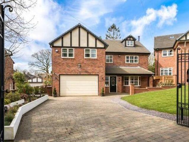 Limes Avenue, Standish, 7 Bedroom Detached