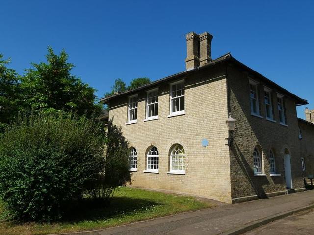 Limes Park, St Ives PE27, 2 bed flat to rent, £1,250 pcm | PrimeLocation