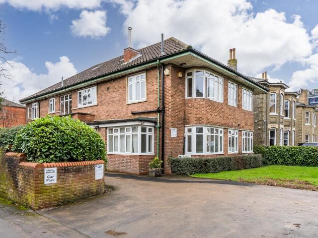 Limewood House, 47A The Avenue, SO17 1 bed flat to rent £1,050 pcm £242 pw