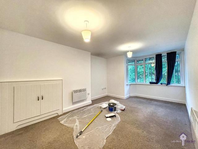 Limewood House, 47a The Avenue, SO17 1 bed flat to rent £1,050 pcm £242 pw