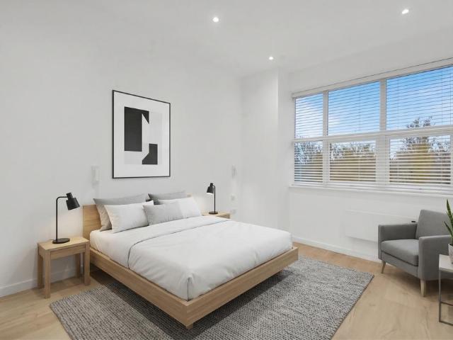 LIMITED OFFER: 1 WEEK RENT FREE. 1 bed flat to rent £1,120 pcm £258 pw
