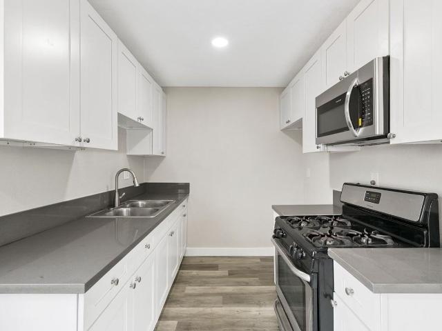 Limited Time Offer – 1 Month Free Rent & Only $500 Deposit! 2 Bedroom Apartment for Rent at 1315 W 19th St, Long Beach, CA 90810 Lower Westside