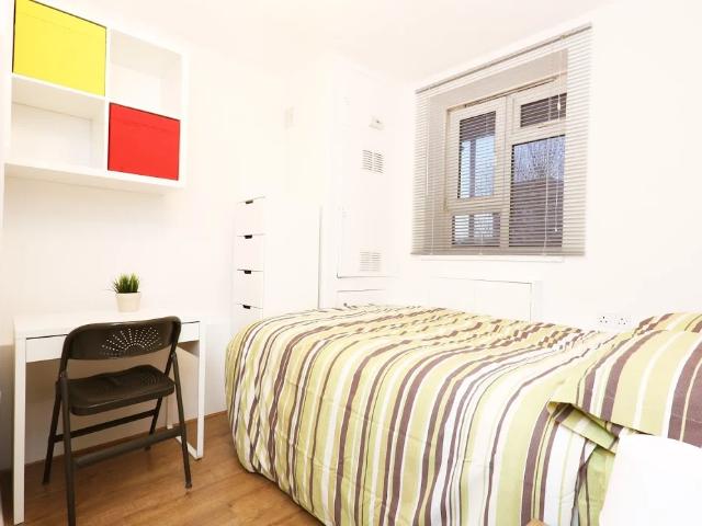 Limscott House – Room 4