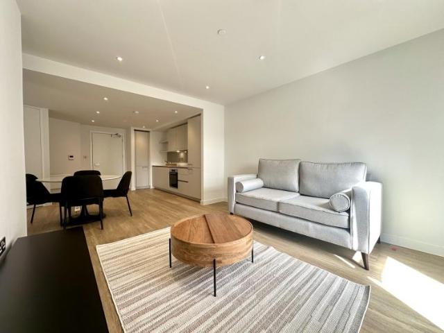 Linter Building, Whitworth Street. 2 bed apartment to rent £1,800 pcm £415 pw