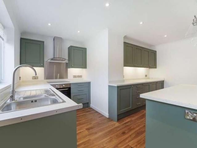 Lintons Lane, Epsom, KT17