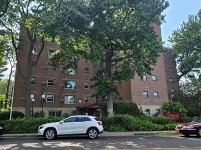 Linwood Ave Apt A, Fort Lee, Condo For Sale