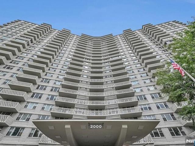 Linwood Ave Apt E, Fort Lee, Condo For Sale