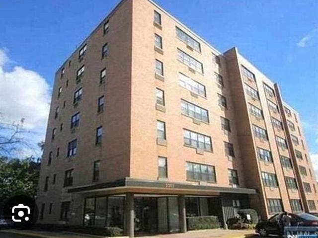 Linwood Ave Apt H, Fort Lee, Condo For Sale