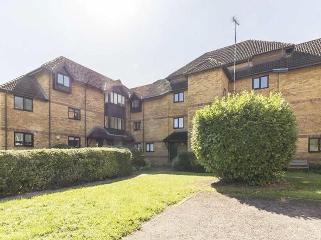 Linwood Close, London SE5 1 bed maisonette to rent £1,650 pcm £381 pw