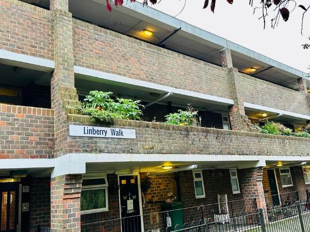 Linberry Walk, London SE8, 1 bed flat to rent, £1,600 pcm | PrimeLocation