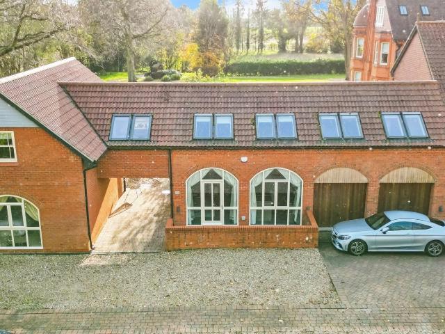 Linby Lane, Nottingham NG15, 1 bed town house to rent, £1,200 pcm | PrimeLocation
