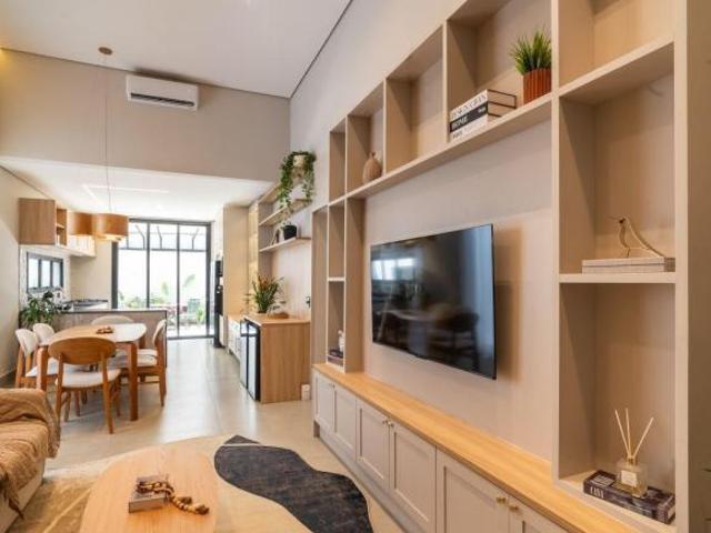 Linca casa térreas 3 suítes, 2 vagas de garagem, localização nobre de Atibaia