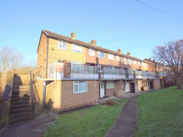 Lincombe Drive, Leeds LS8, 2 bed flat to rent, £950 pcm | PrimeLocation