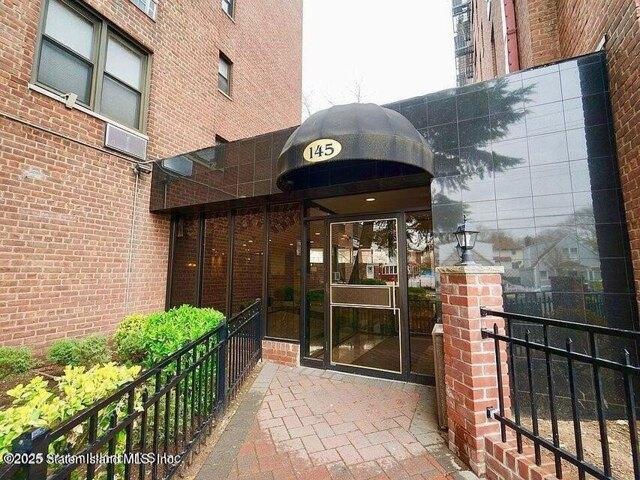Lincoln Ave Apt X, Staten Island, Condo For Sale