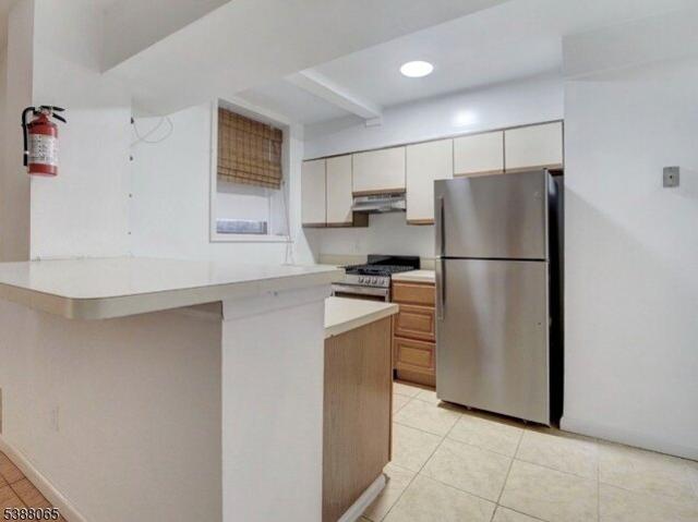 Lincoln Ave, City Of Orange Township, Condo For Sale