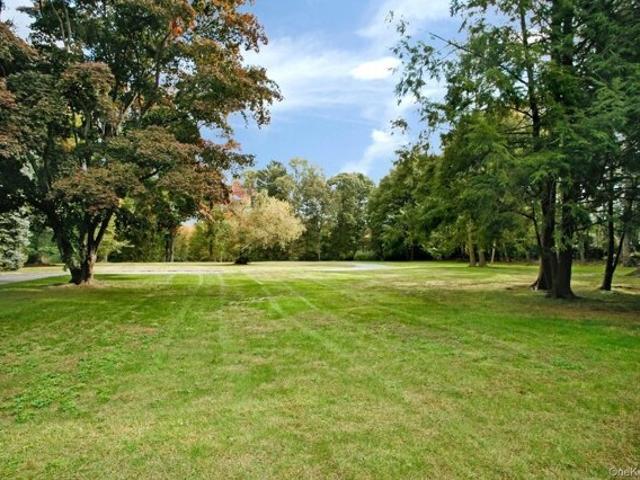Lincoln Ave, Purchase, Plot For Sale