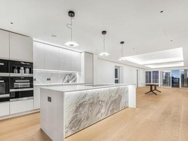 Lincoln Apartments, Fountain Park Way, 4 Bedroom Apartment