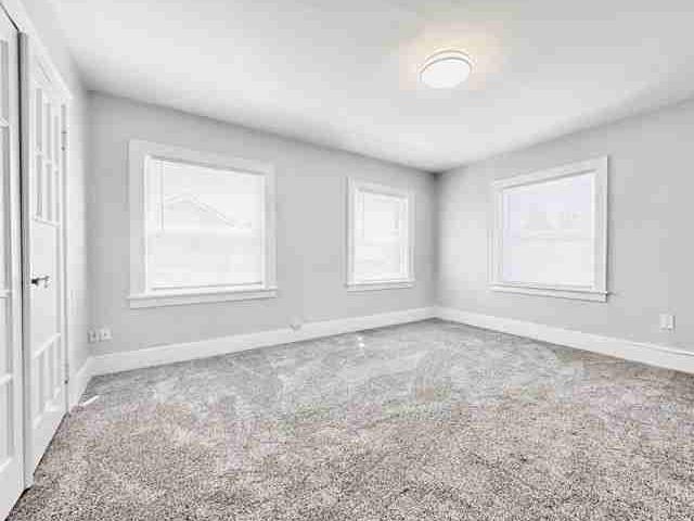 LINCOLN APARTMENTS Studio Apartment for Rent at 3910 Yakima Ave, Tacoma, WA 98418 South End