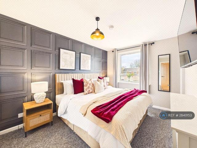 Lincoln Close, Tewkesbury, GL20 5 bed terraced house to rent £3,500 pcm £808 pw