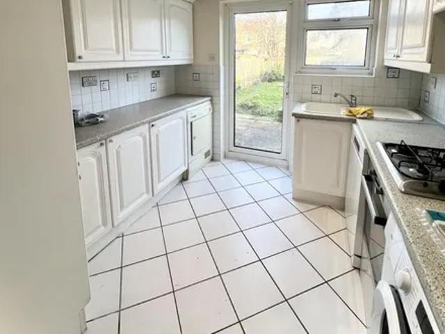 Lincoln Crescent, London, EN1 1JP, United Kingdom | 3 bed house for rent #138851546 | Rentberry