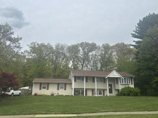 Lincoln Dr