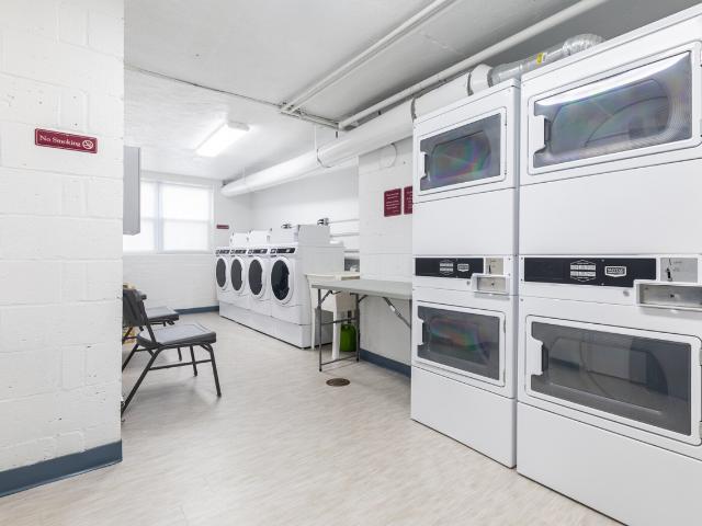 Lincoln Gardens 2 Bedroom Apartment for Rent at 434 Lincoln Ave, Orange, NJ 07050