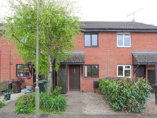 Lincoln Gardens, Didcot OX11, 2 bed terraced house to rent, £1,350 pcm | PrimeLocation