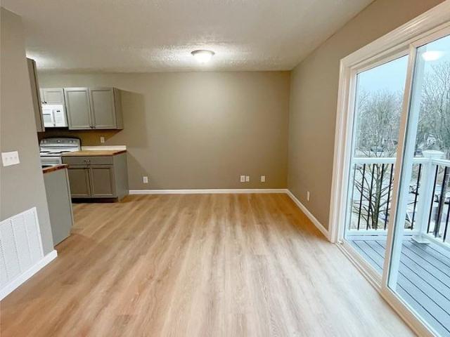 Lincoln Landing Apartments 1 Bedroom Apartment for Rent at 923 923 925 North 8th Street, Lafayette, IN 47904