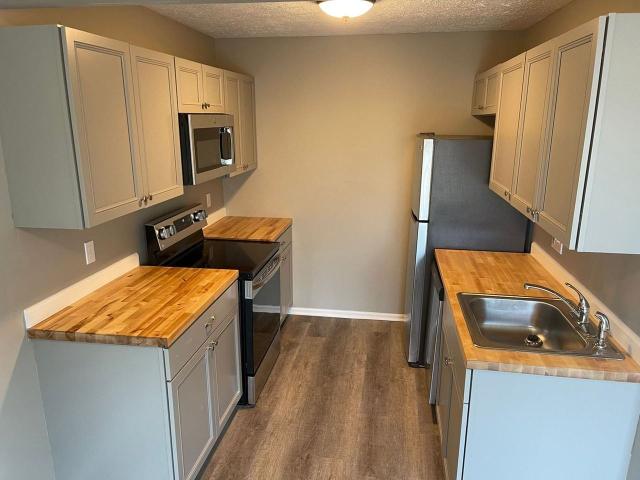 Lincoln Landing Apartments 1 Bedroom Apartment for Rent at 923 923 925 North 8th Street, Lafayette, IN 47904