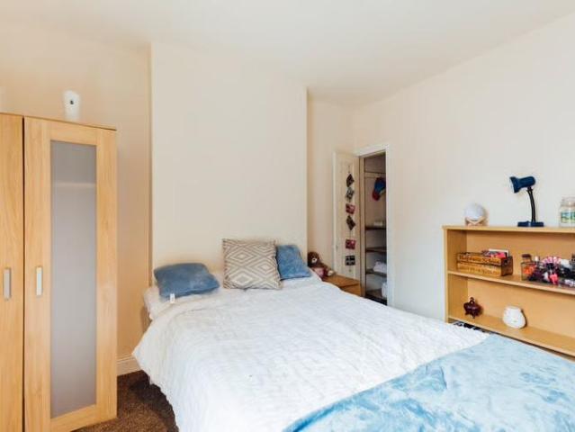 Lincoln LN1 4 bed property to rent £1,647 pcm £380 pw