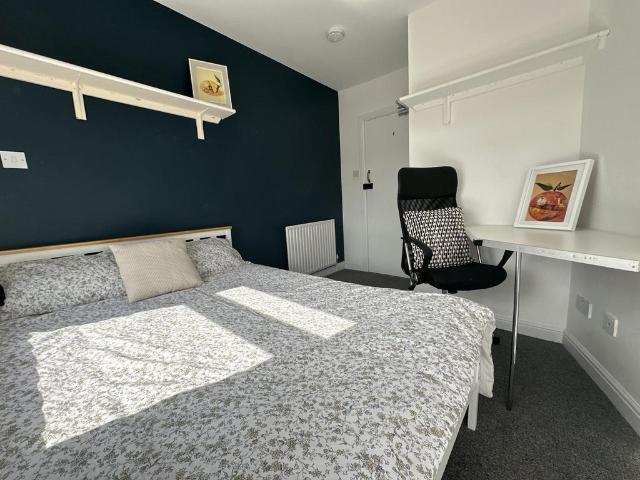Lincoln LN1 5 bed terraced house to rent £2,275 pcm £525 pw