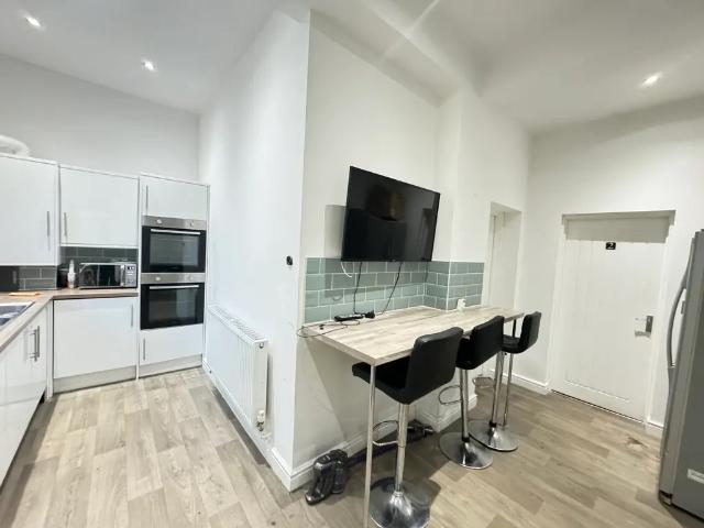 Lincoln LN5 6 bed terraced house to rent £2,860 pcm £660 pw