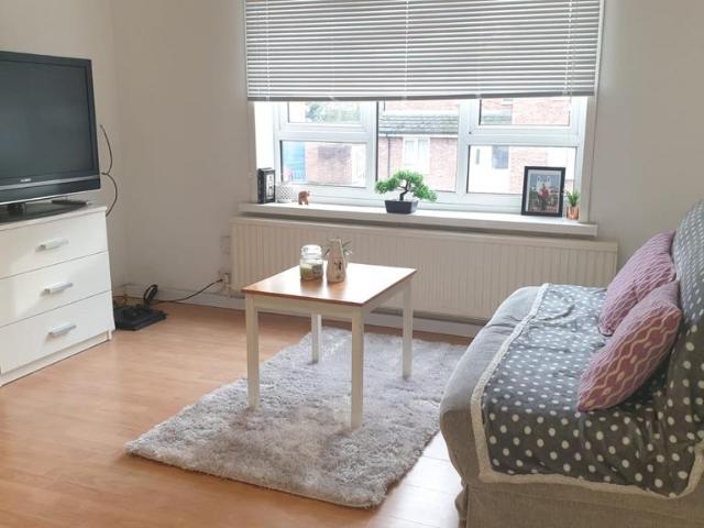 Lincoln LN5 1 bed flat to rent £1,083 pcm £250 pw