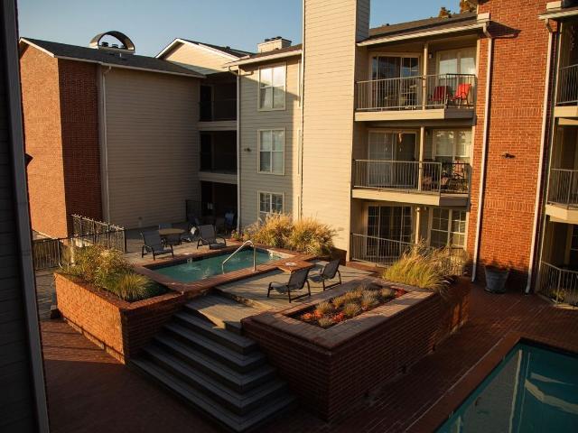 Lincoln Park Apartments 1 Bedroom Apartment for Rent at 1816 S Carson Ave, Tulsa, OK 74119 Buena Vista Park