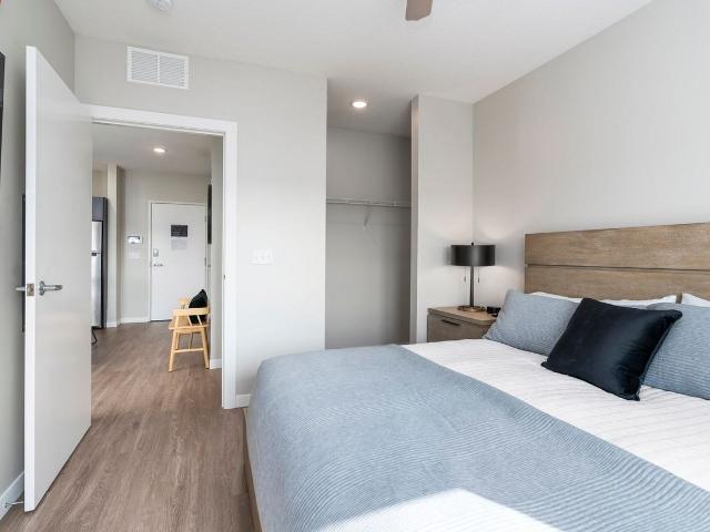 Lincoln Park Flats Studio Apartment for Rent at 2102 W Superior St, Duluth, MN 55806 West End