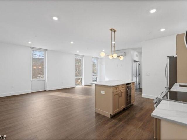 Lincoln Park Unit,newark, Condo For Sale